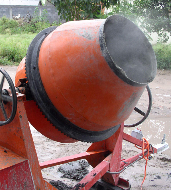 Mortier : composition manuelle ou bétonnière ? - Le guide de la Maçonnerie